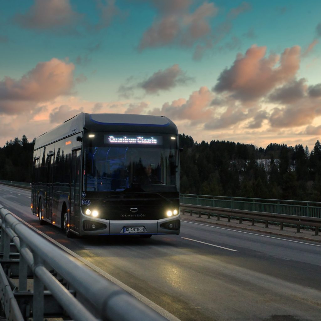 Deutschlands erster reiner E-Bus-Betriebshof - Nahverkehrs-praxis
