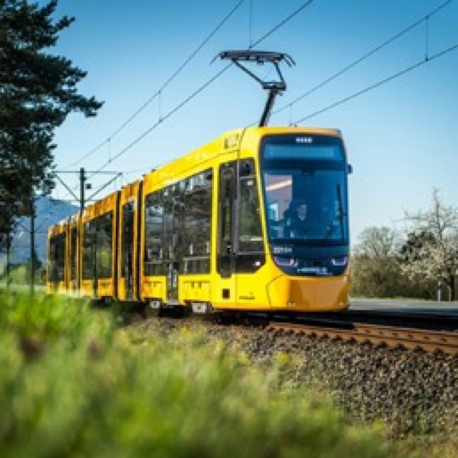 Doppelmayr-Seilbahn verbindet Ausstellungsparks der BUGA in Mannheim - Nahverkehrs-praxis