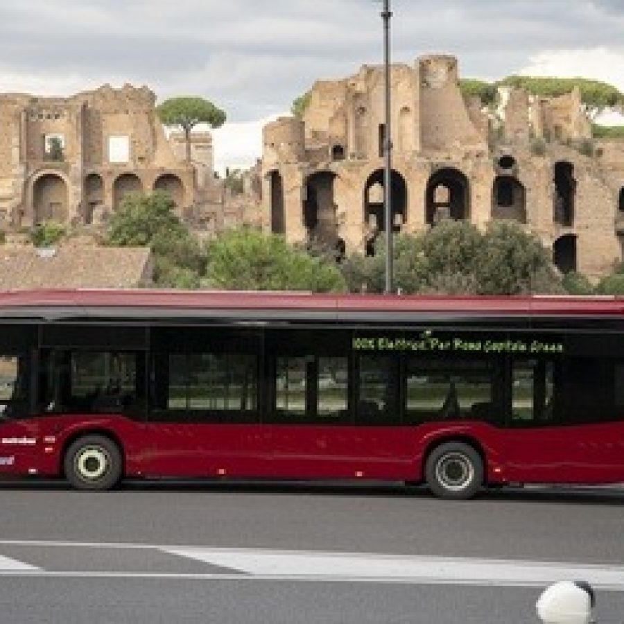 Umfirmierung Aus EvoBus Wird Daimler Buses NahverkehrsPraxis umfirmierung-aus-evobus-wird-daimler-buses-nahverkehrspraxis