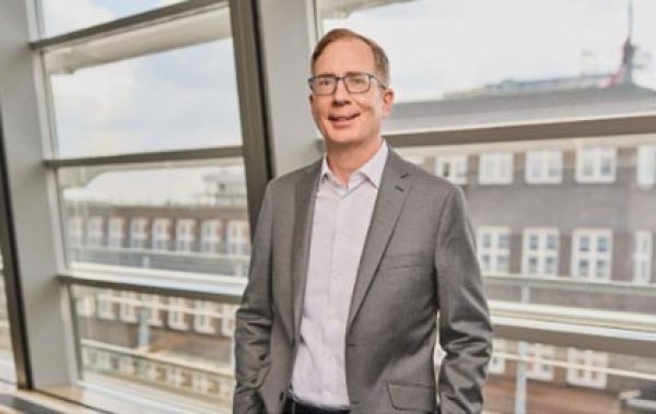 Robert Henrich bei der Hamburger Hochbahn freigestellt - NahverkehrsPraxis